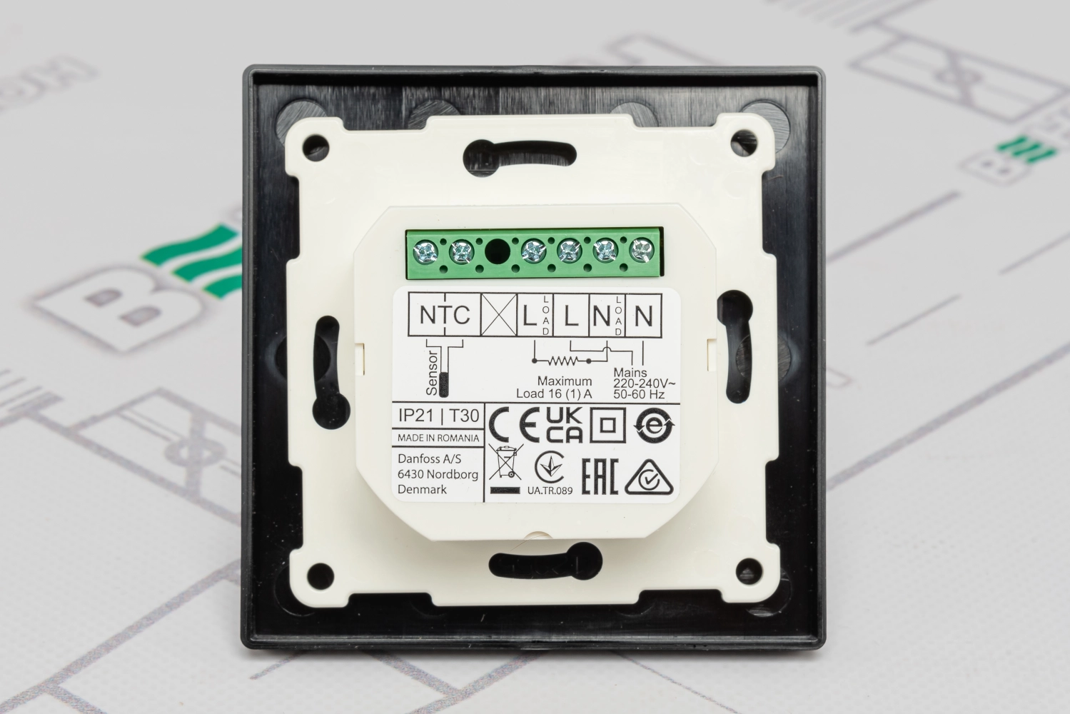 ᐉ Терморегулятор DEVI Devireg Smart Black (140F1143) купити по ціні 9 648 грн. в Києві та Львові ...