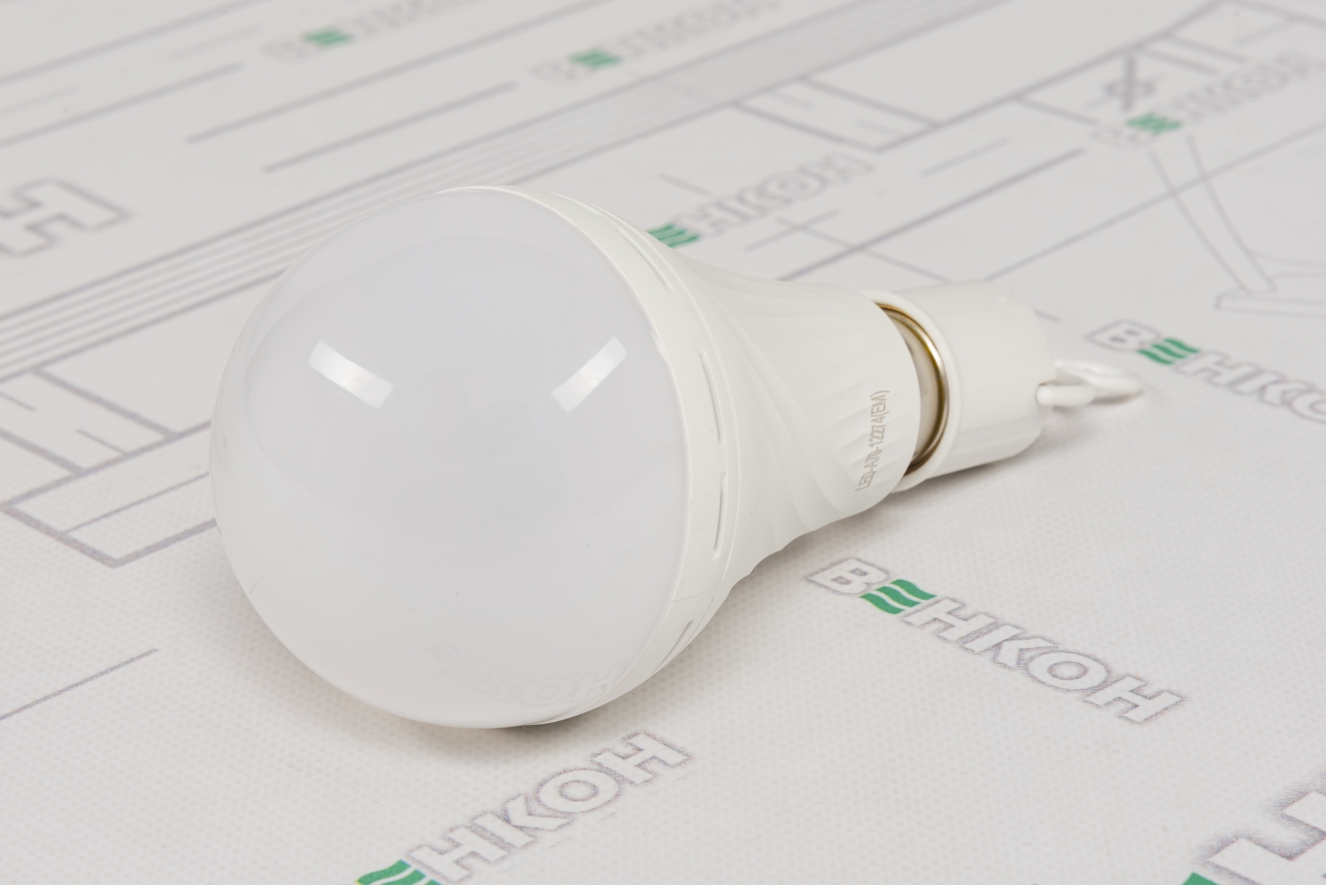 ᐉ Акумуляторна LED-лампа Eurolamp A70 12W 4500K 220V E27 (LED-A70-12274 ...